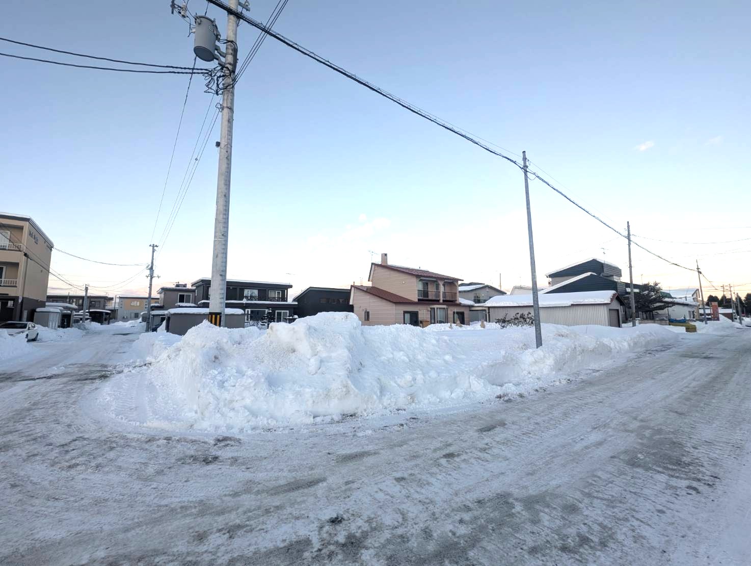 【売土地】西6南33☆買い物などの利便性良好な南西角地☆ | 土地 | 不動産情報 | 北海道「北の匠 石塚建設」｜天然素材を活かした大工が作る家